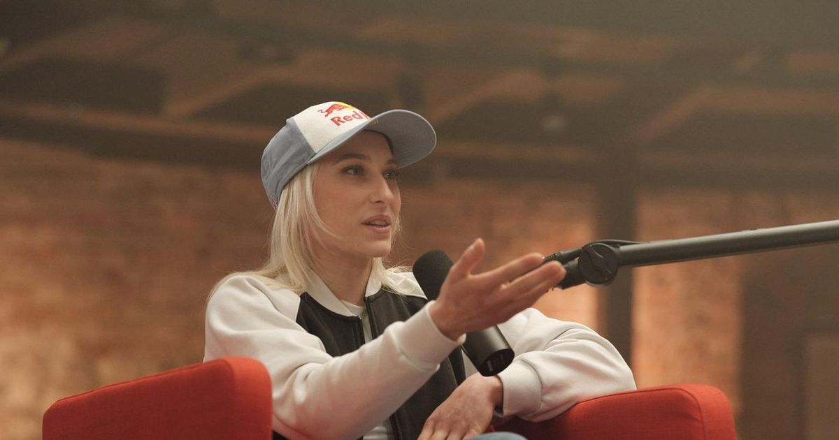 Janja Garnbret iskreno o prehrani – tabu temi v športnem plezanju - Mastercard® podkast navdiha ...