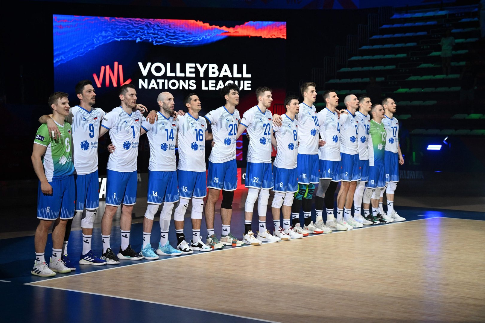 Slovenski odbojkarji s fantastično igro nadaljevali niz zmag - Metropolitan.si