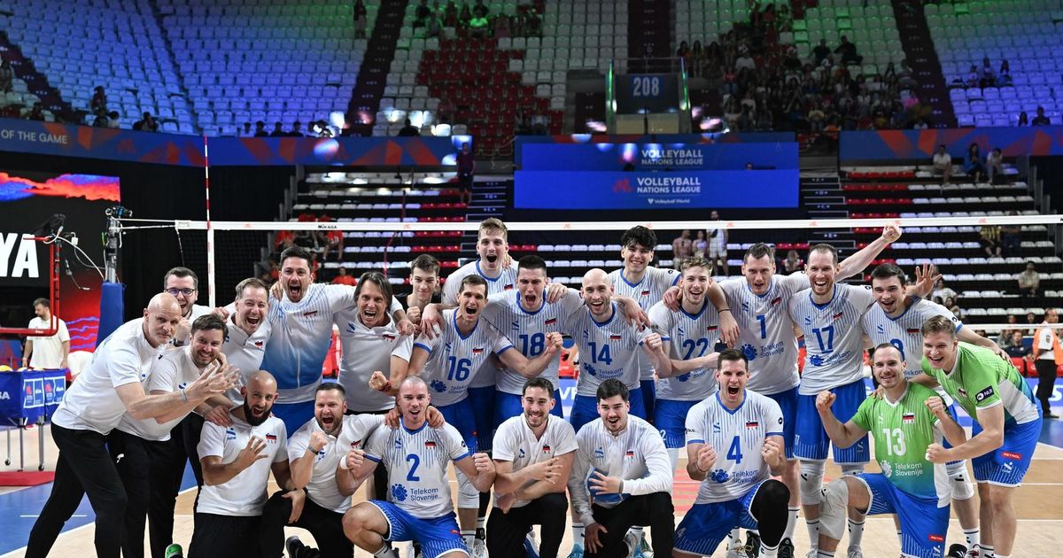 Slovenski odbojkarji z eno nogo že v Parizu - Metropolitan.si