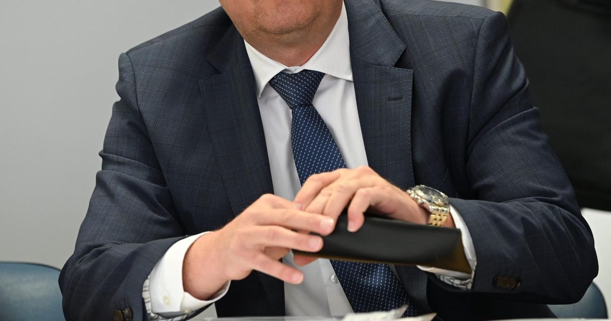 Pretres v vladni stranki, odstopil generalni sekretar: "Potrebujem bolj ...