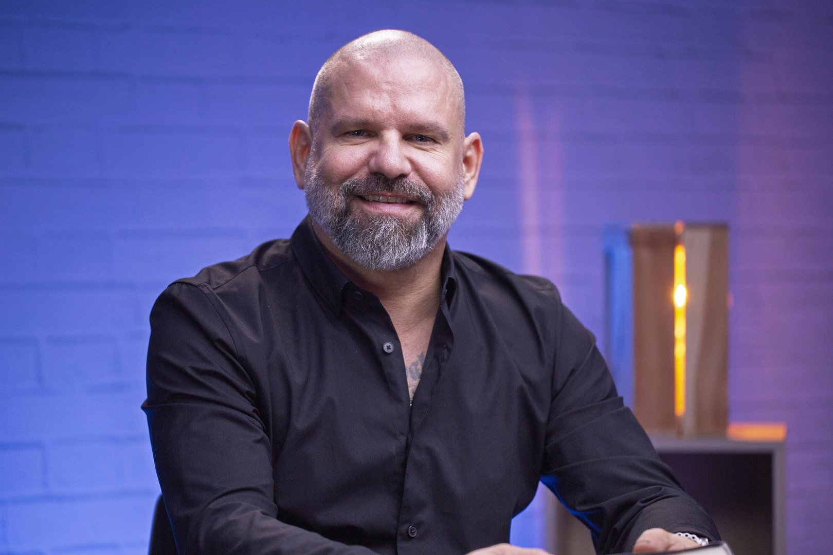 Marko Verdev, vizionarski podjetnik, ki je poskrbel za eno najbolj odkritih slovenskih biografij ...