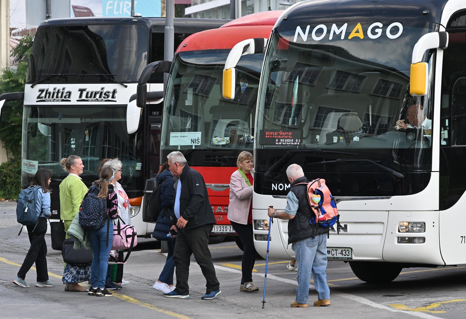 Raziskali smo, zakaj potniki na avtobusih ne smejo uporabljati stranišč ...