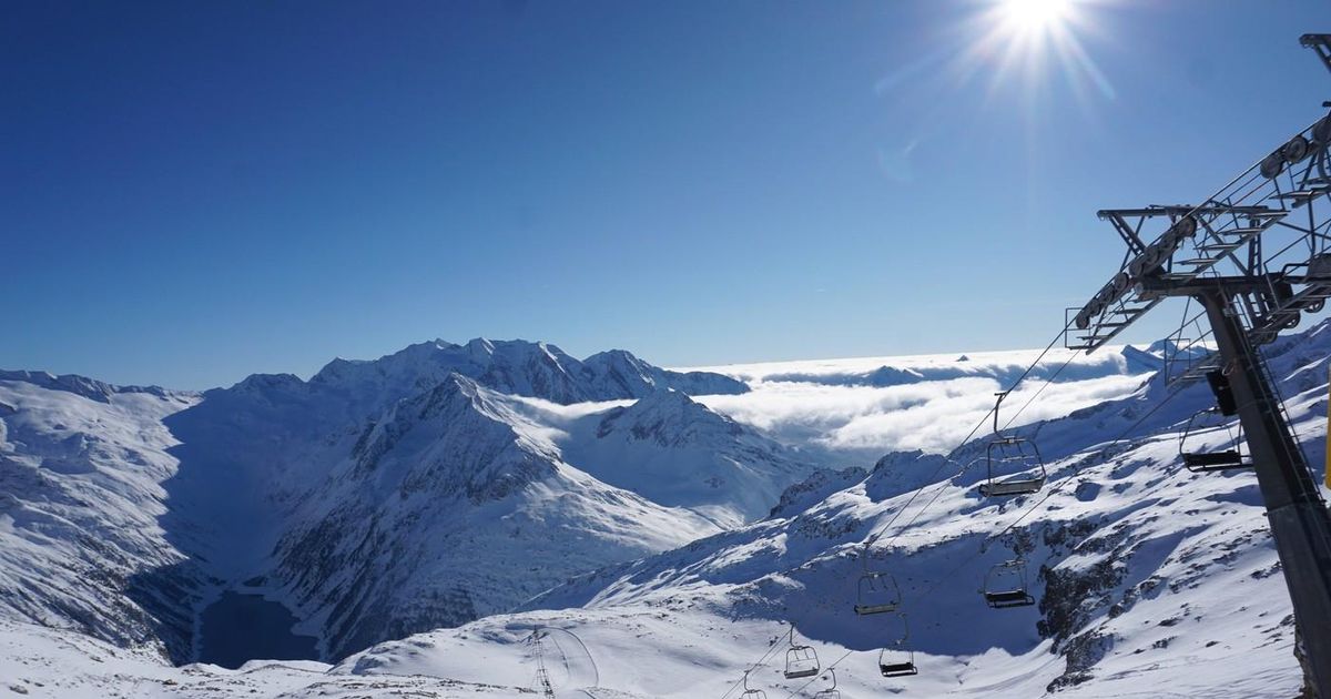 Tragična nesreča v Alpah: plaz pod seboj pokopal dve osebi - Kronika ...