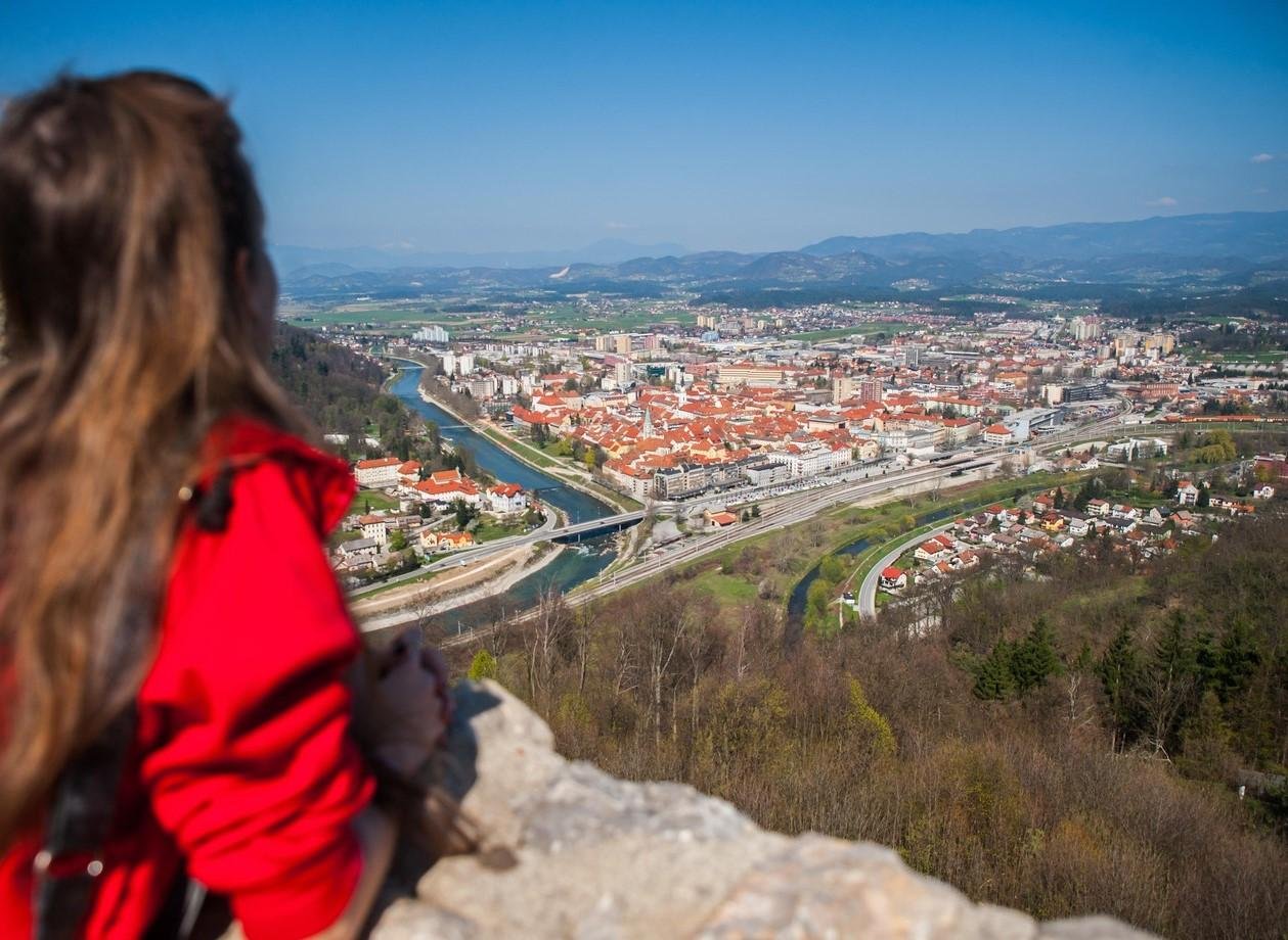 Spregledan dragulj: turisti ne razumejo, zakaj tega čudovitega slovenskega mesta ni na seznamih ...