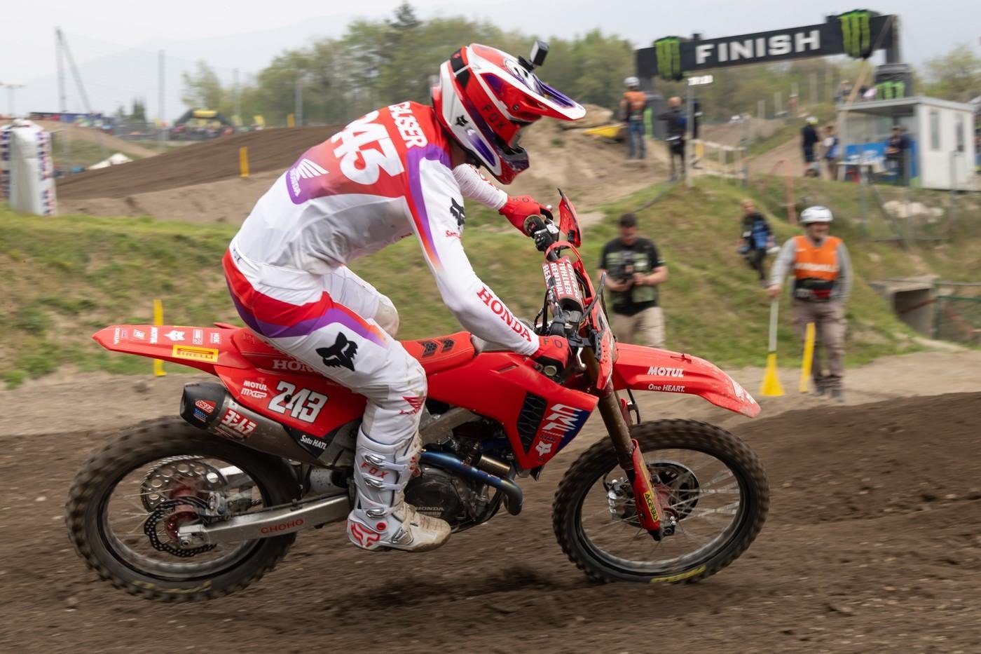 Tim Gajser po operaciji sporočil slabo novico - Šport - Metropolitan.si