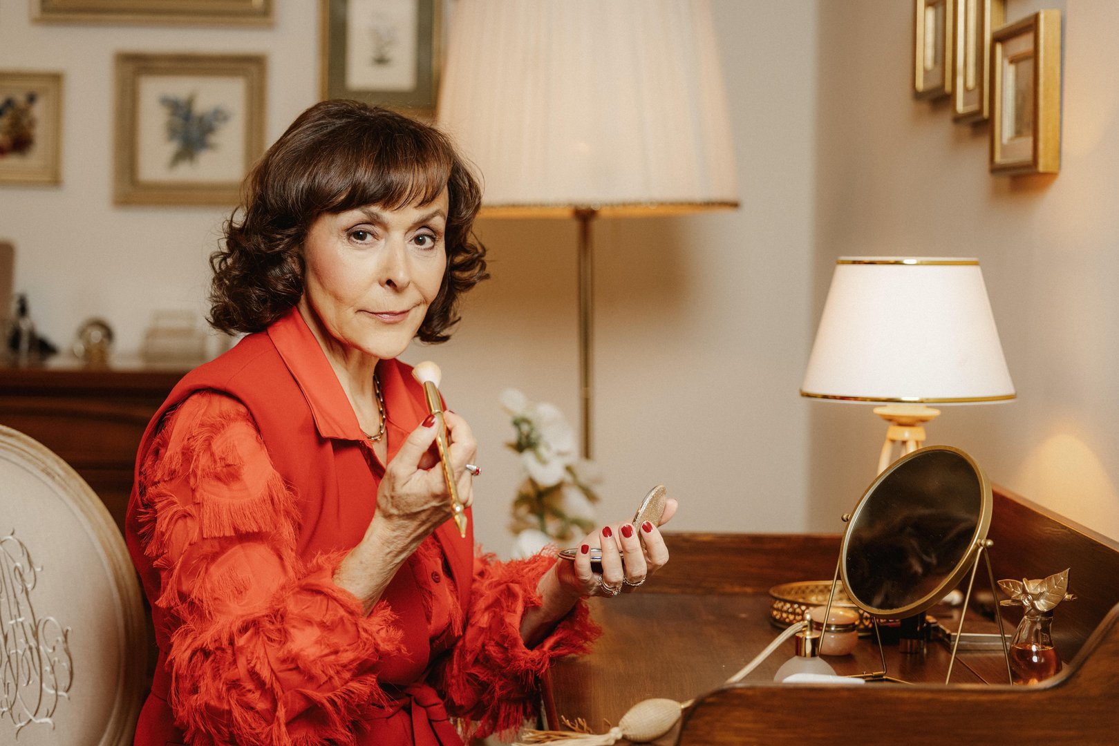 Bogatija, zdrahe, družinske skrivnosti, helikopter in glavni junaki: znane vse podrobnosti nove ...