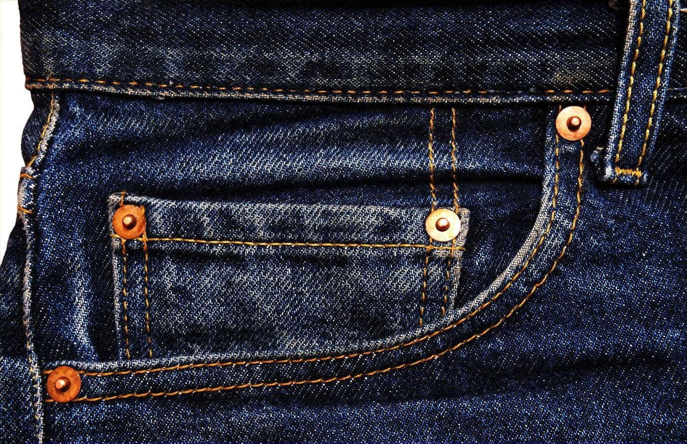 Veste, čemu služijo bakreni 'neti' na kavbojkah? Če ste mislili, da so ...